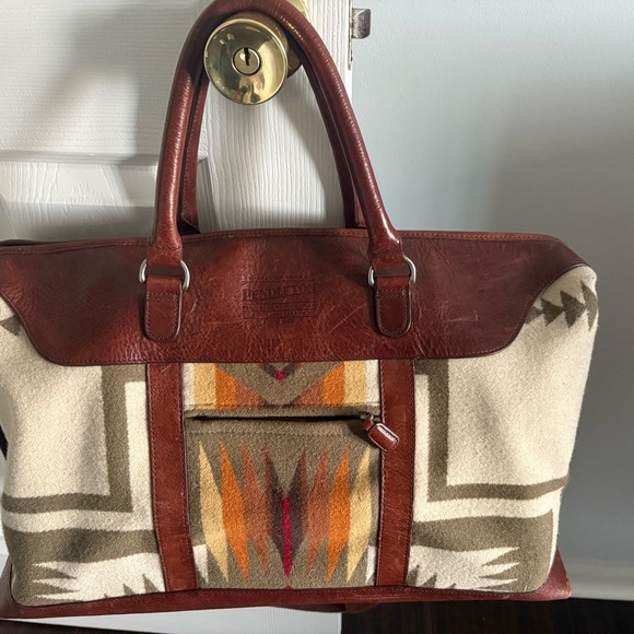 Pendleton | Bags | Pendleton Weekender Bag | Poshmark